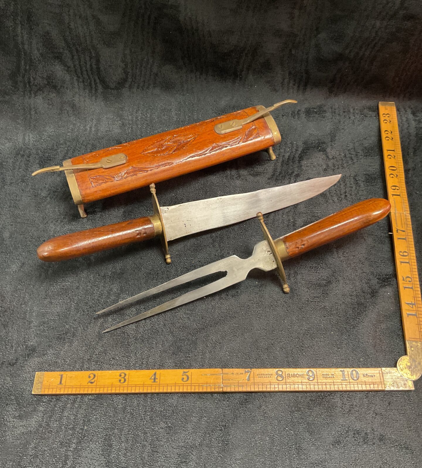 Indian Carved wood handles and case carving set – Badgers Auctions