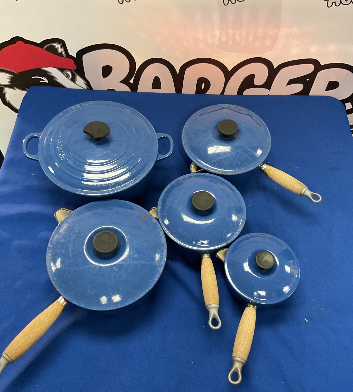 Le creuset saucepans and pots – Badgers Auctions