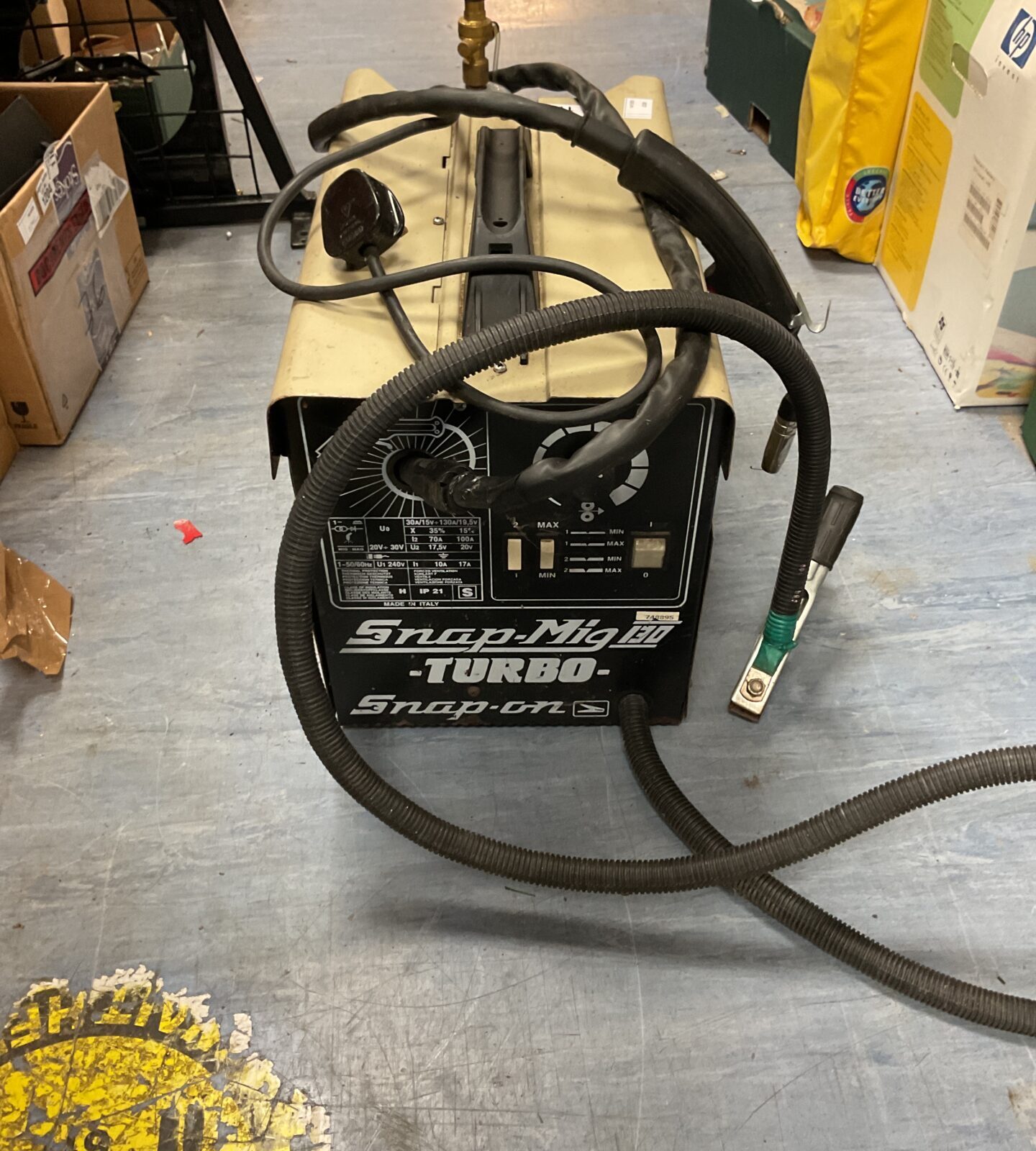 MIG welding machine – Badgers Auctions