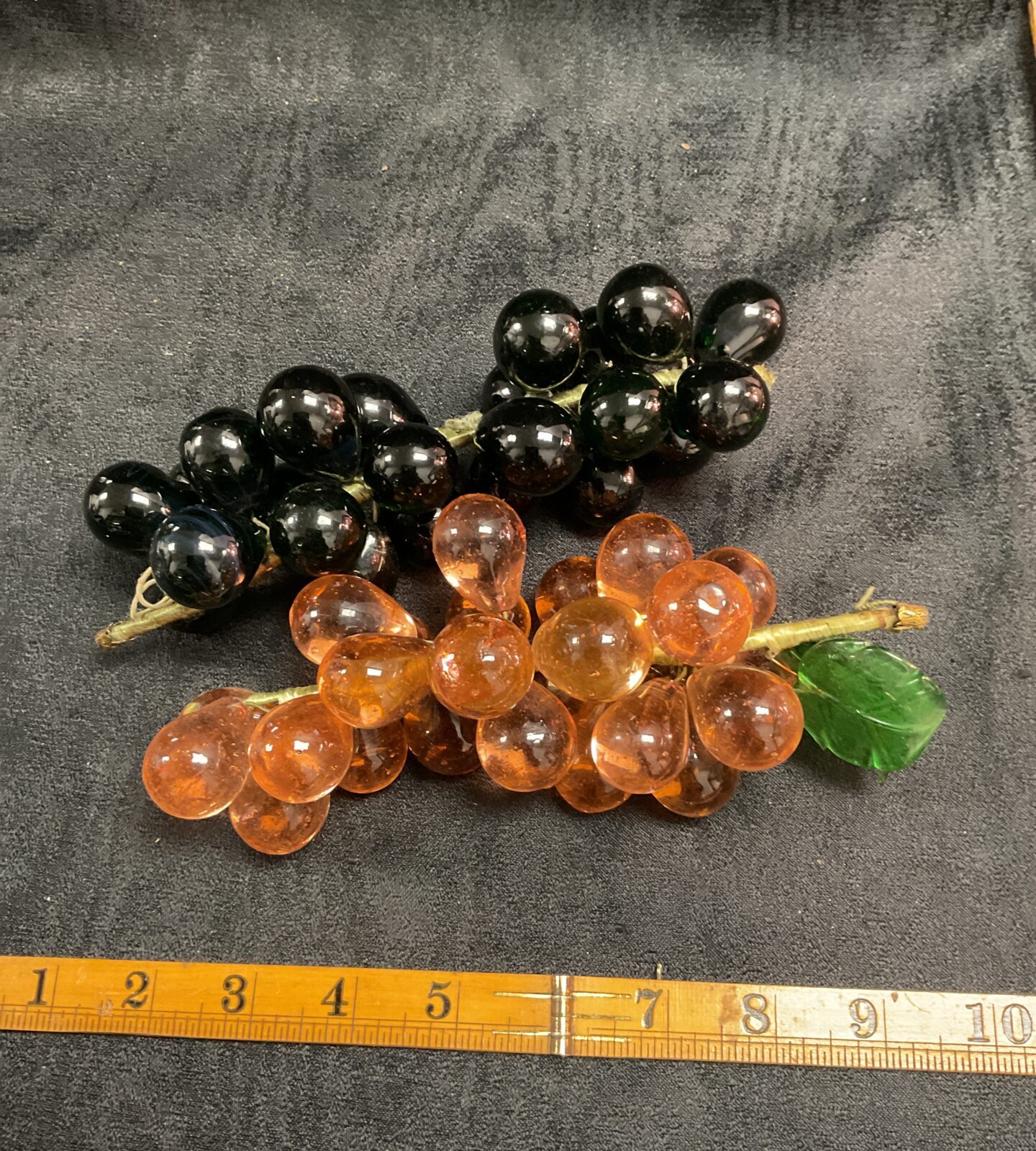 Two Murano glass grapes table decoration circa 1960s – Badgers Auctions