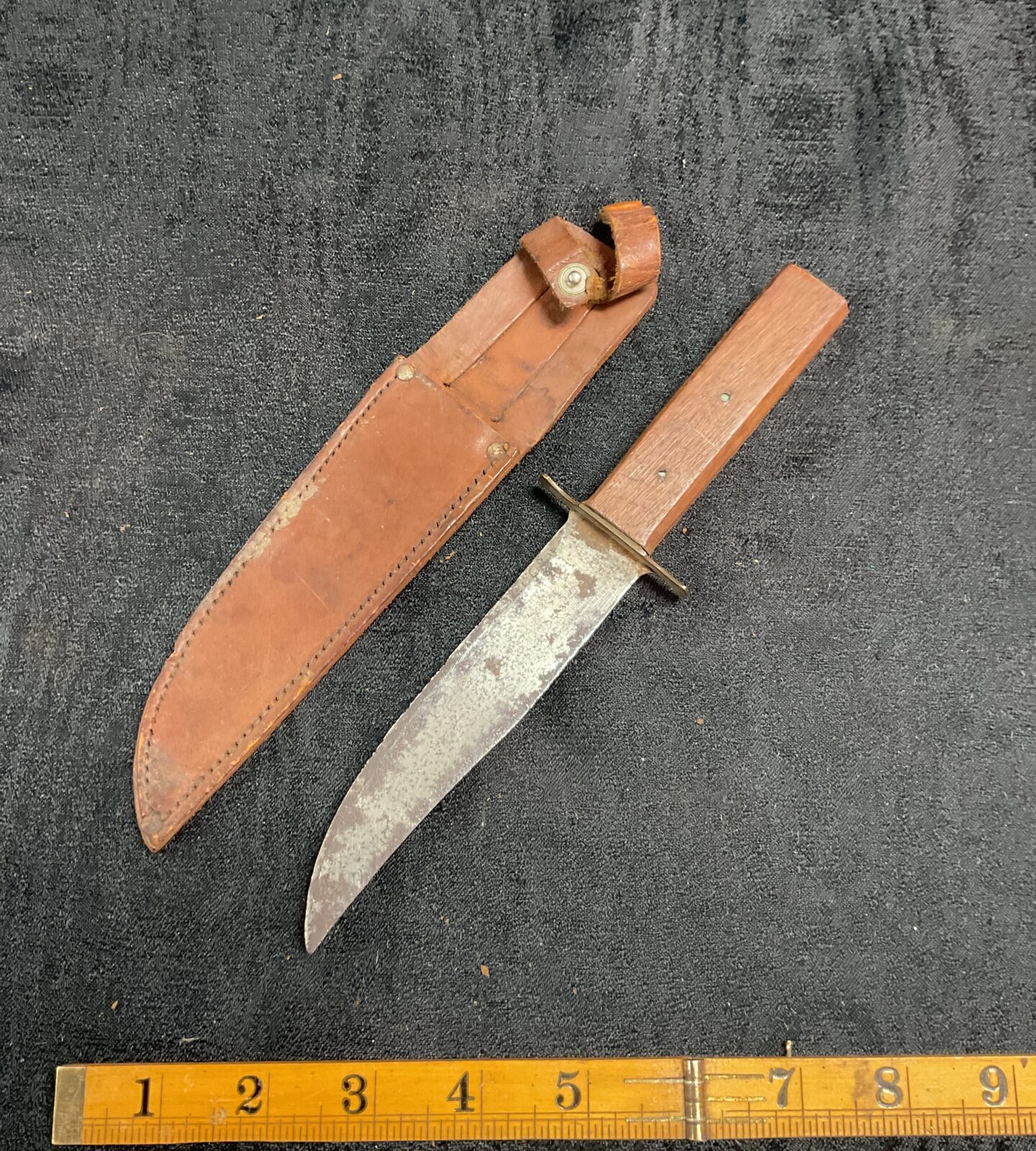 Vintage campus friend sheath knife made in Sheffield – Badgers Auctions