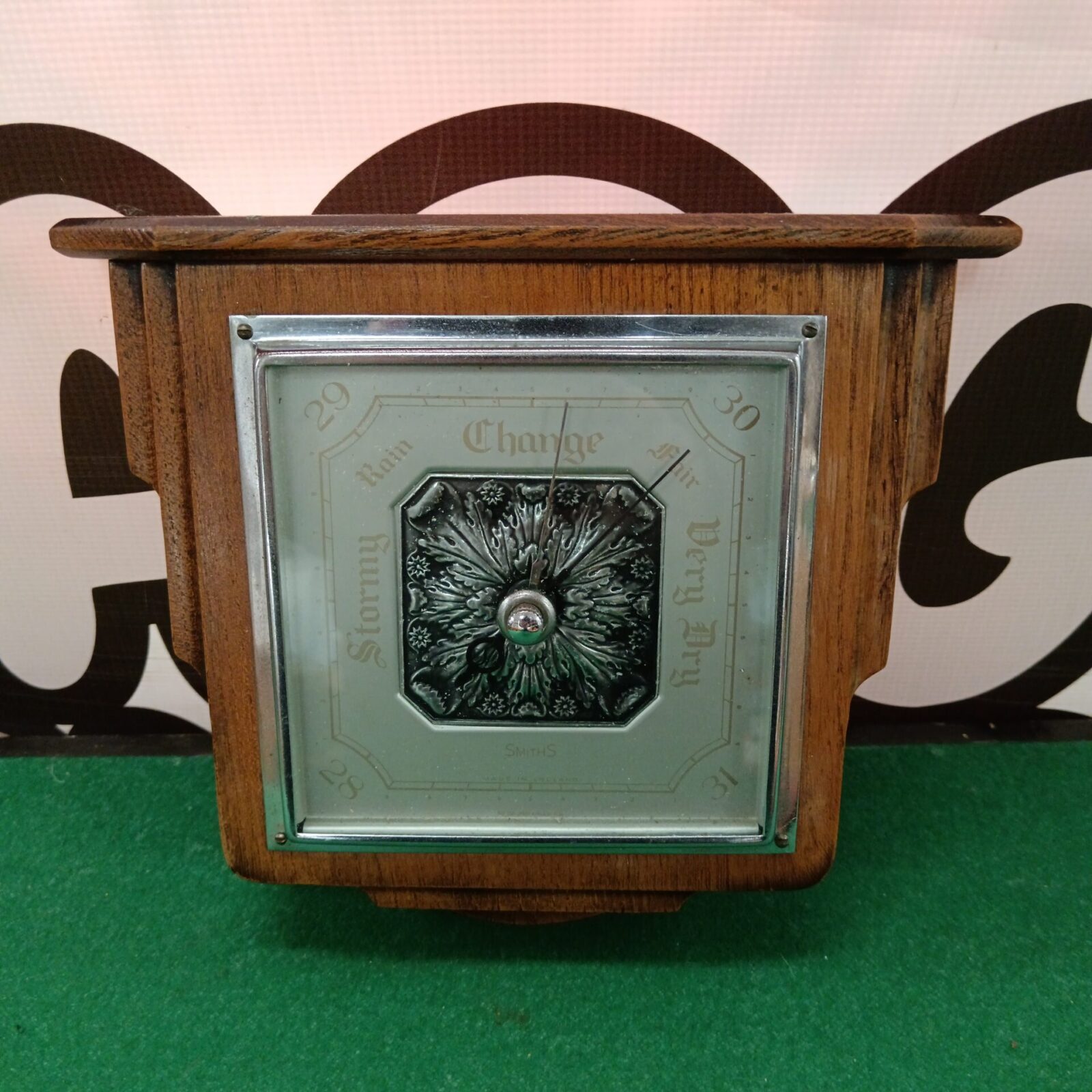 Smiths art deco wall barometer – Badgers Auctions