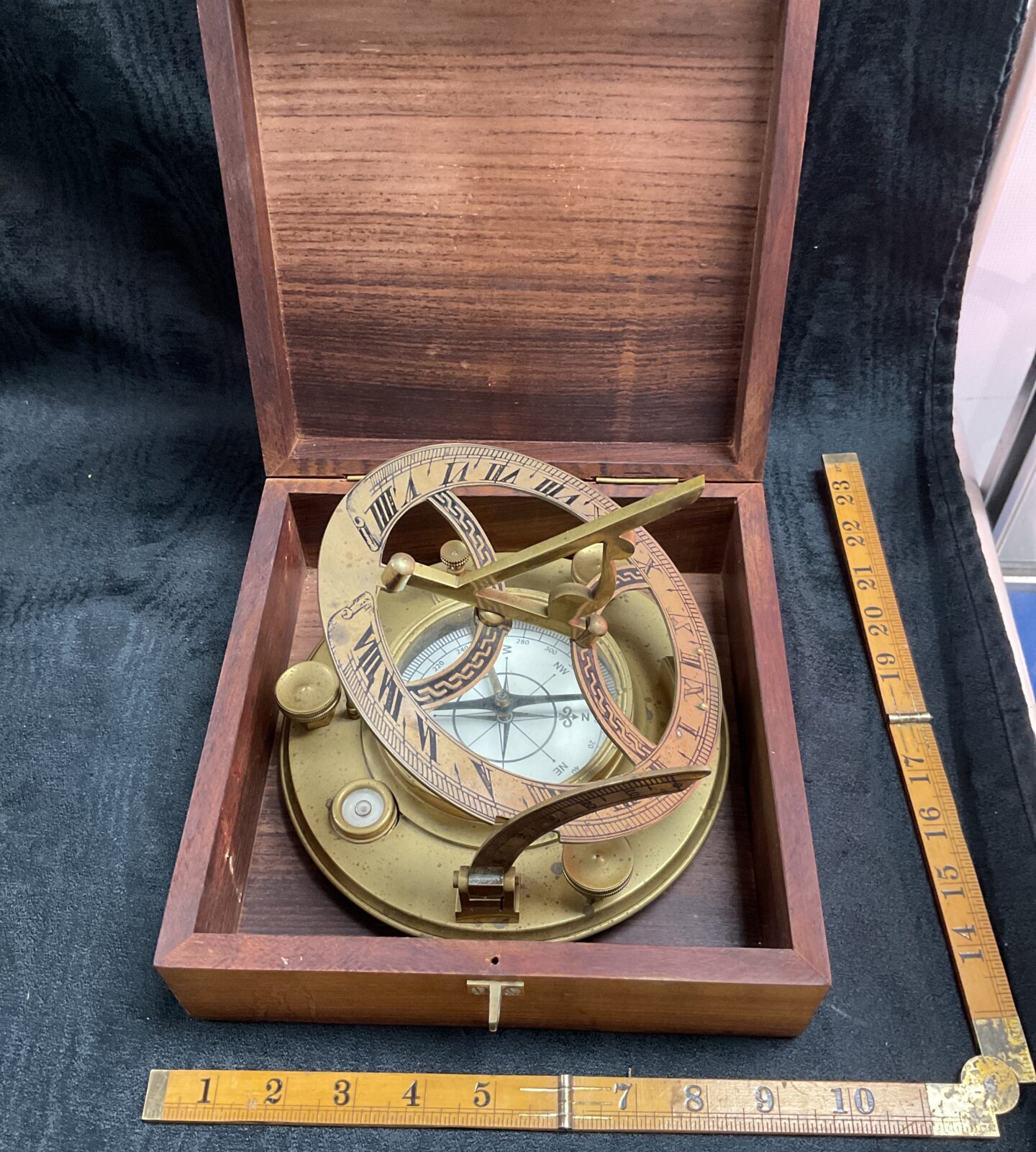 Vintage Brass ships Compass sextant in box – Badgers Auctions