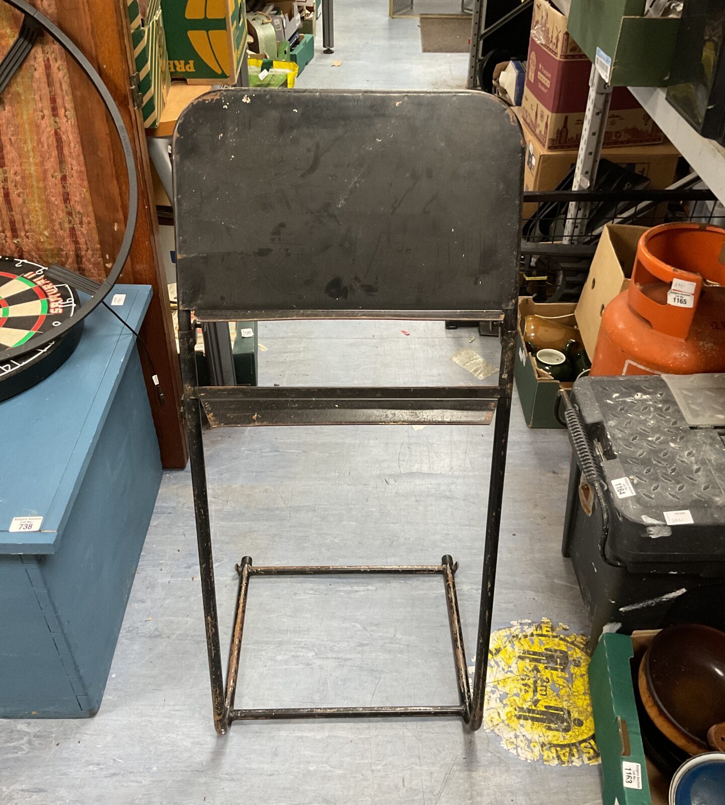 Vintage metal sheet music stand – Badgers Auctions