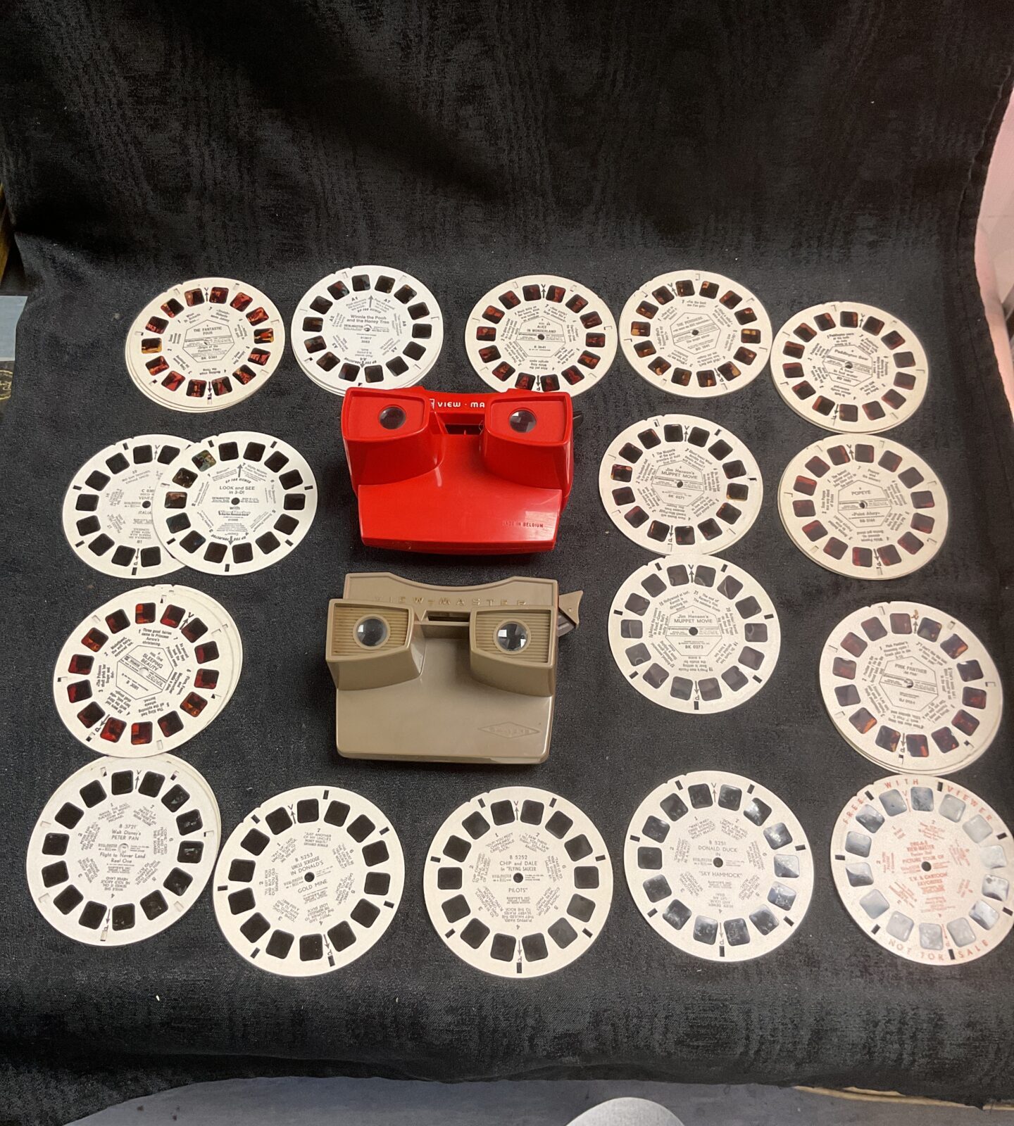 Two Vintage 3d Viewmaster with 36 viewer Colour discs inc popeye ...