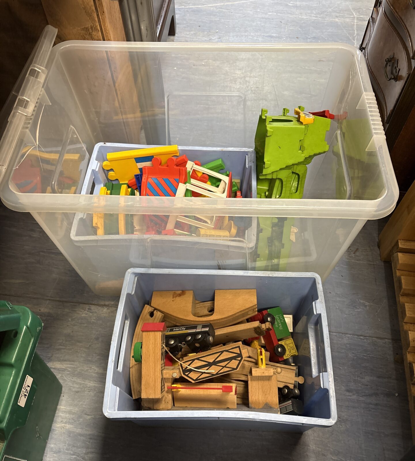 Two boxes of wooden trains and tracks inc elc – Badgers Auctions