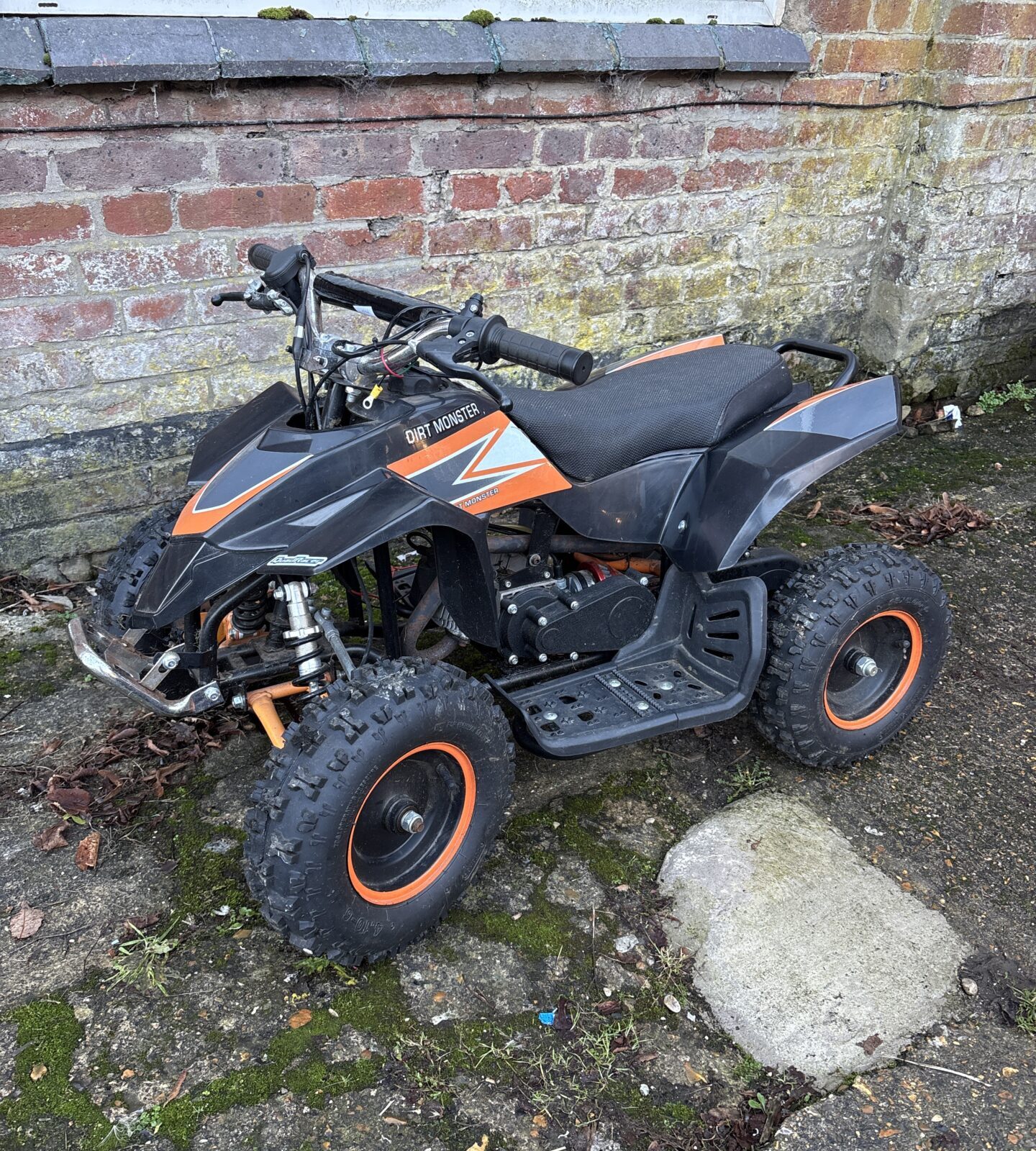 XTM Dirt Monster 36V 1000W electric quad racer bike with key – Badgers ...