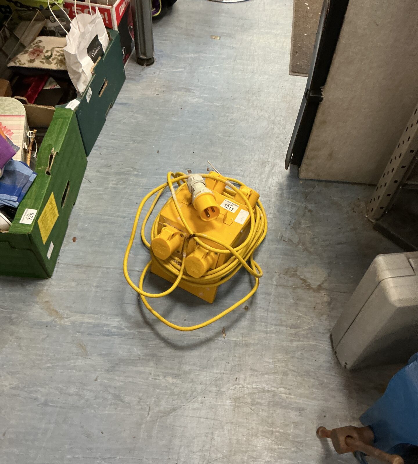 110v Connector Box – Badgers Auctions