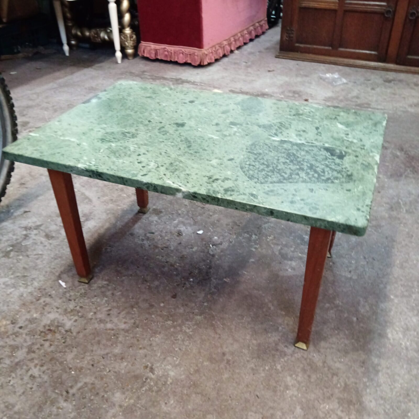 Green marble topped magazine table – Badgers Auctions