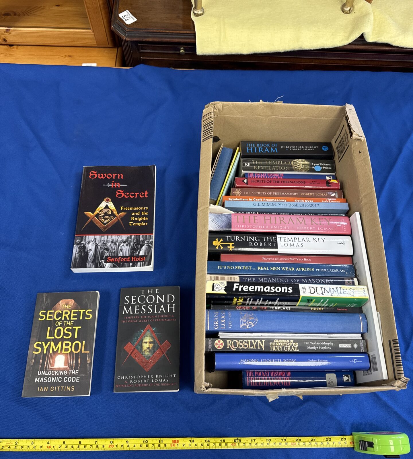 Collection of Masonic related books – Badgers Auctions