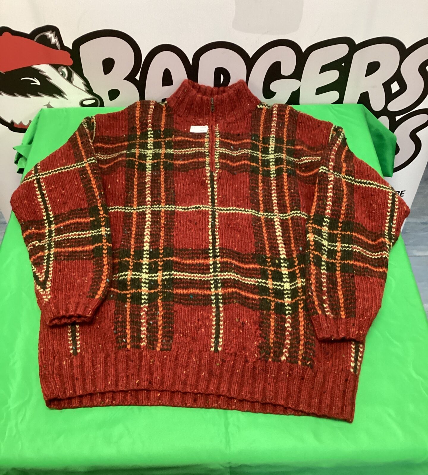 Ralph lauren hand knitted sweater size M – Badgers Auctions