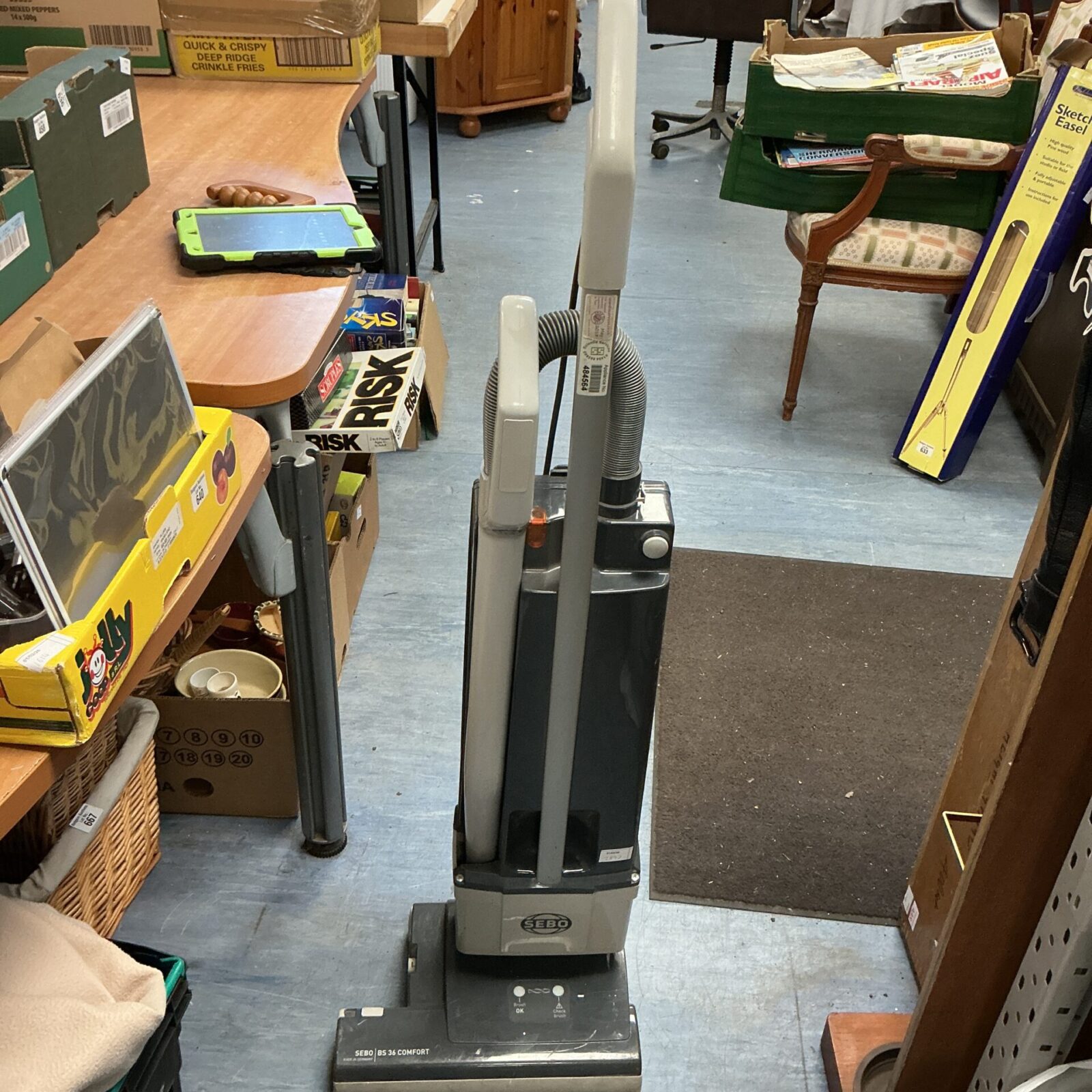Sebo vacuum cleaner – Badgers Auctions