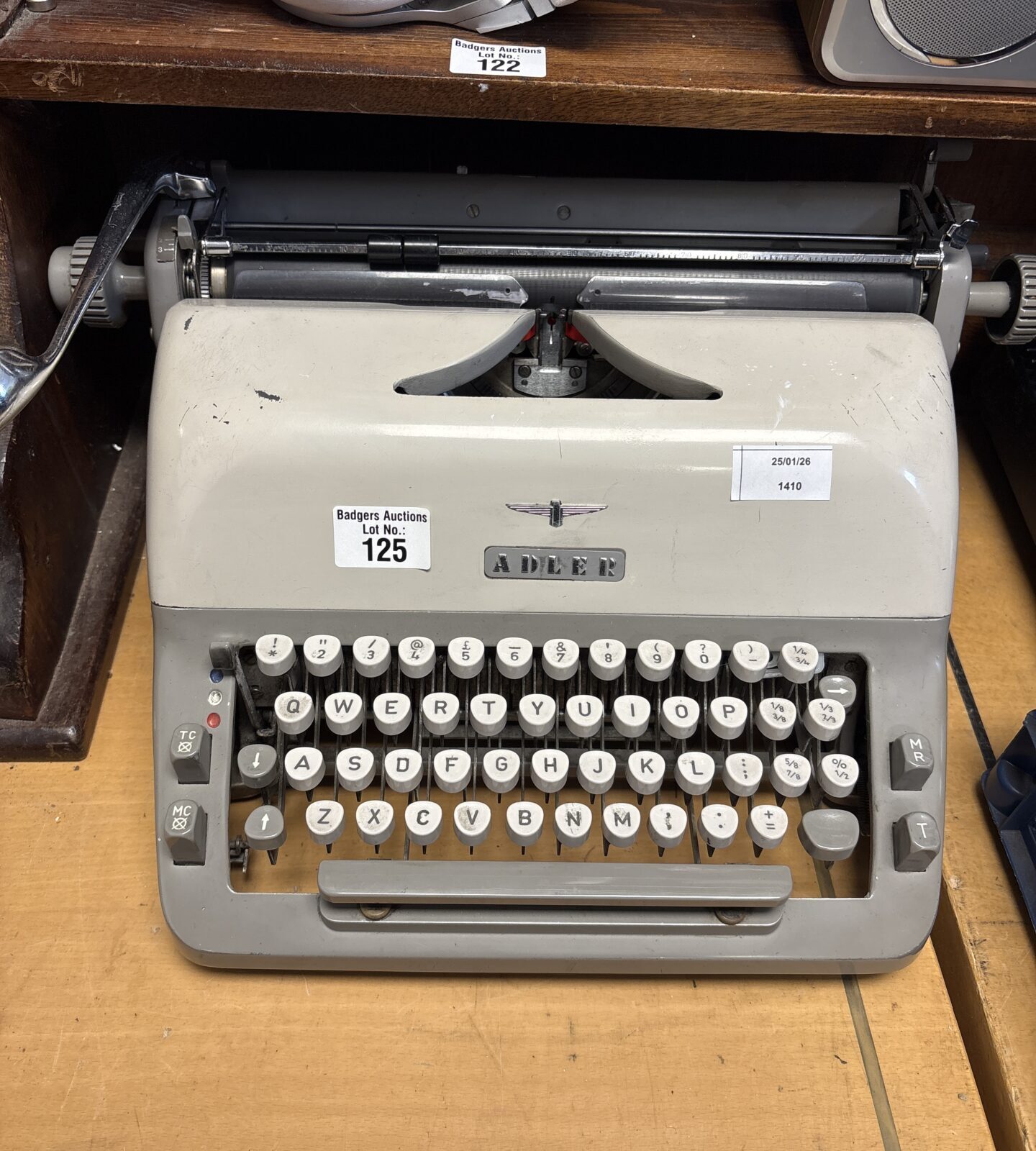 Vintage Adler Manual Typewriter – Badgers Auctions