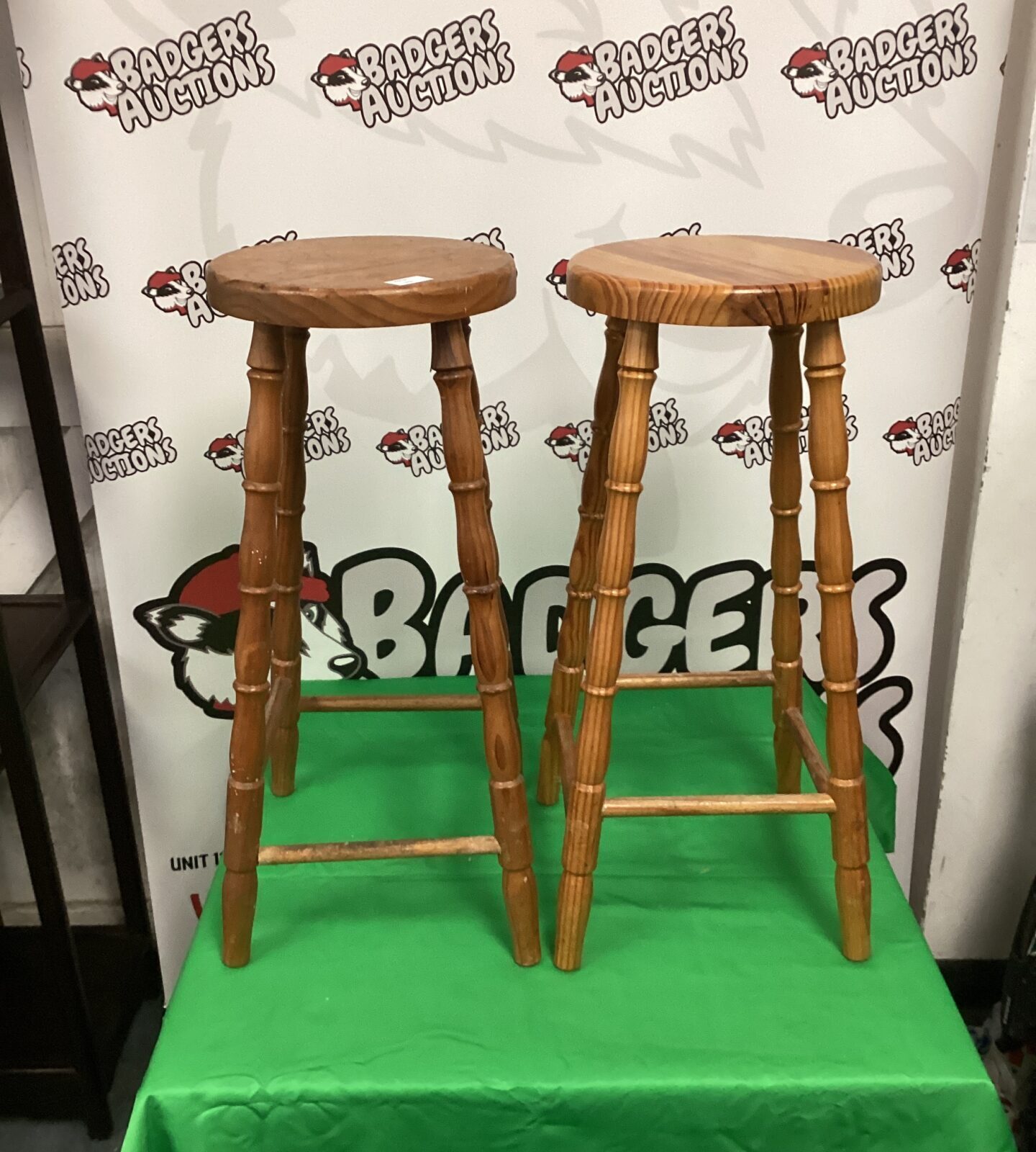 Two Pine kitchen stools – Badgers Auctions