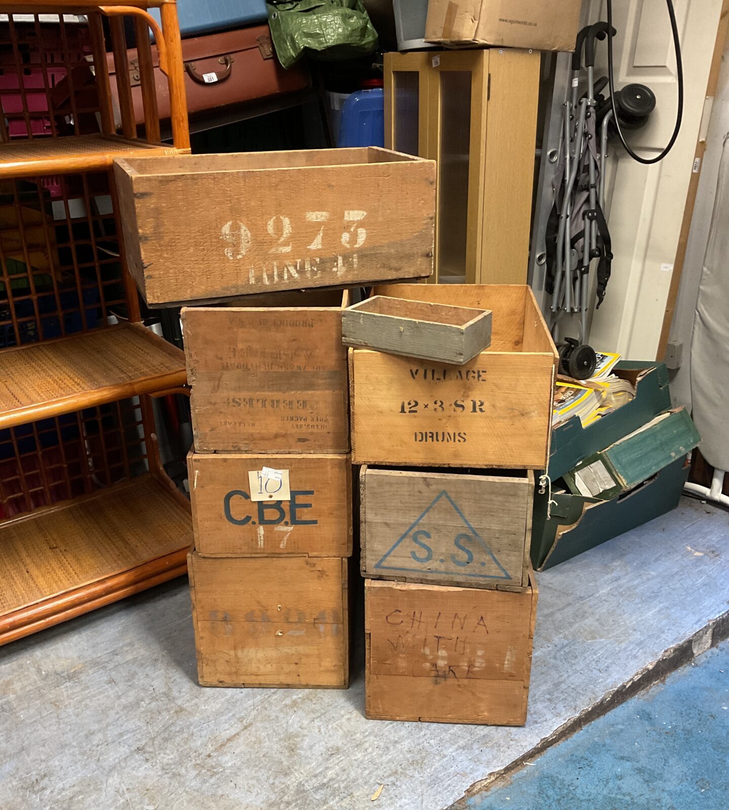 Lot of war time wooden transit boxes – Badgers Auctions
