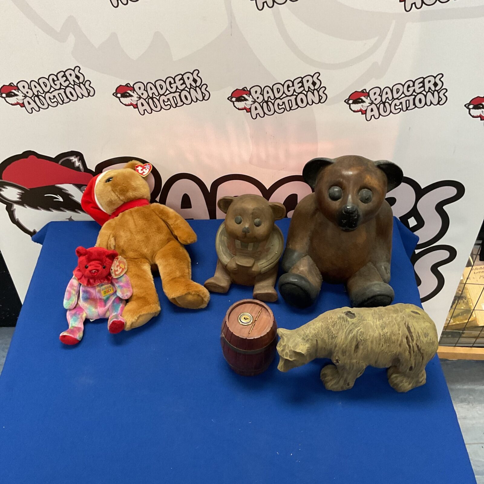 Wooden bears, barrell, and two TY stuffed toys – Badgers Auctions