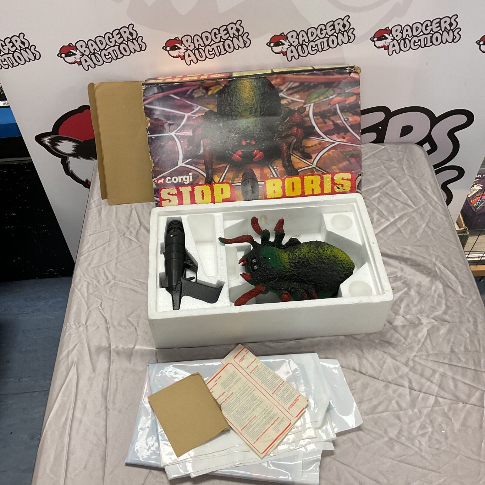 Corgi Stop Boris – Badgers Auctions