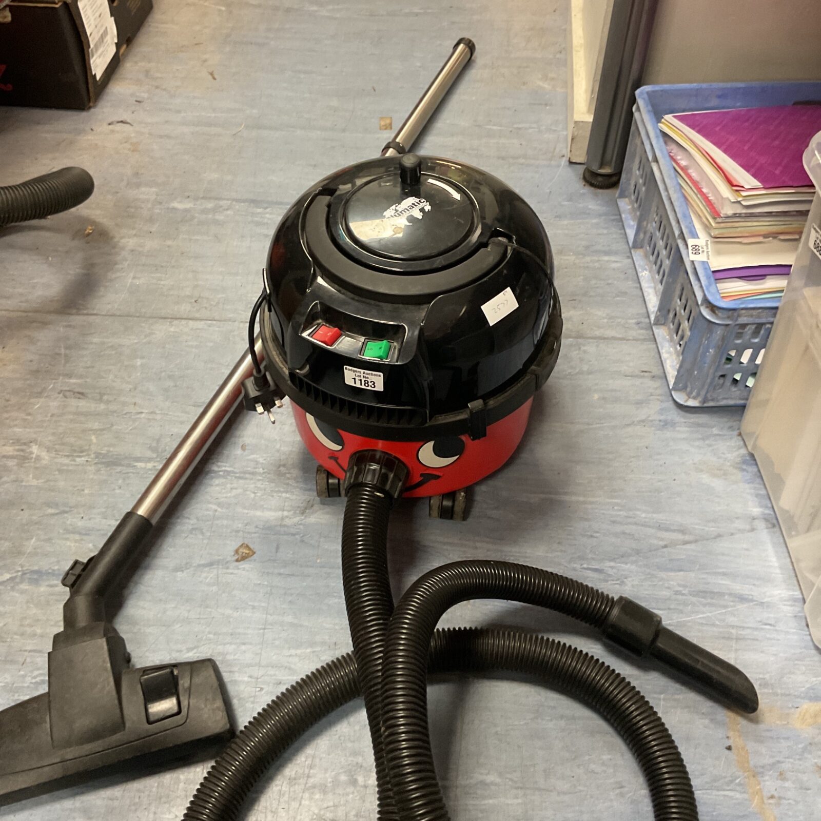 Numatic henry vacuum cleaner – Badgers Auctions