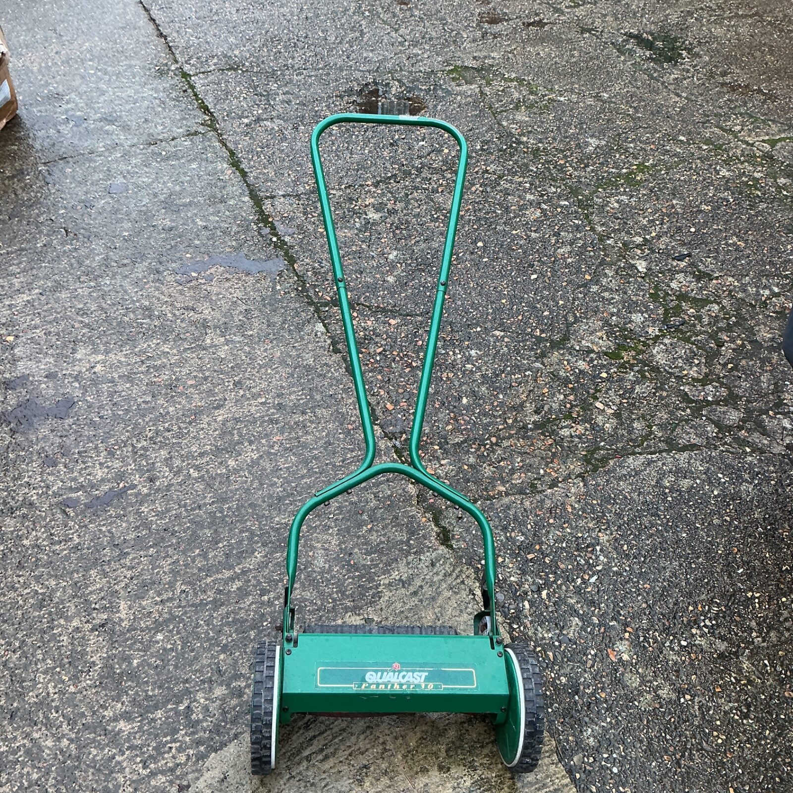 Qualcast Panther Push mower – Badgers Auctions
