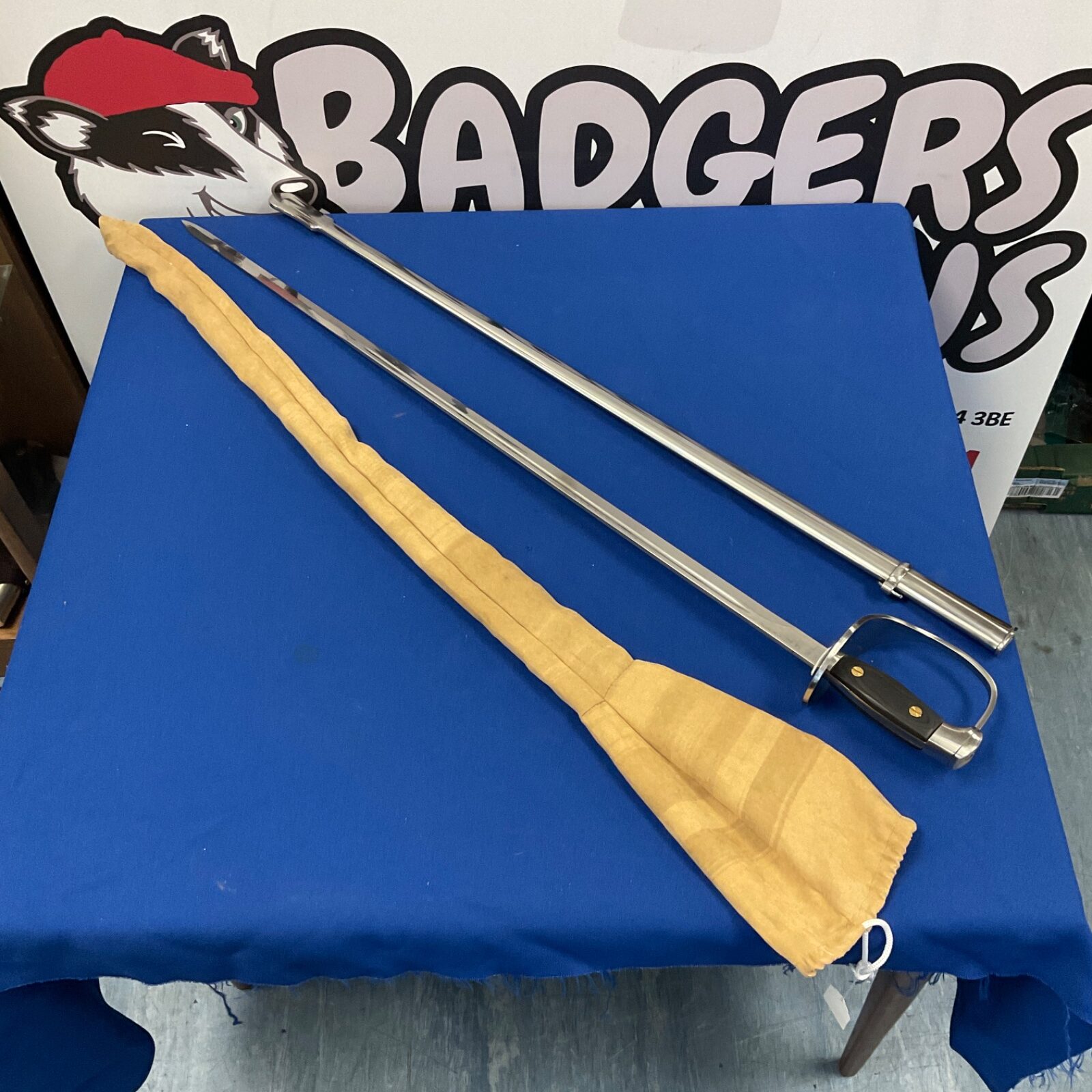 Spanish Army sable suboficial Dress sword – Badgers Auctions