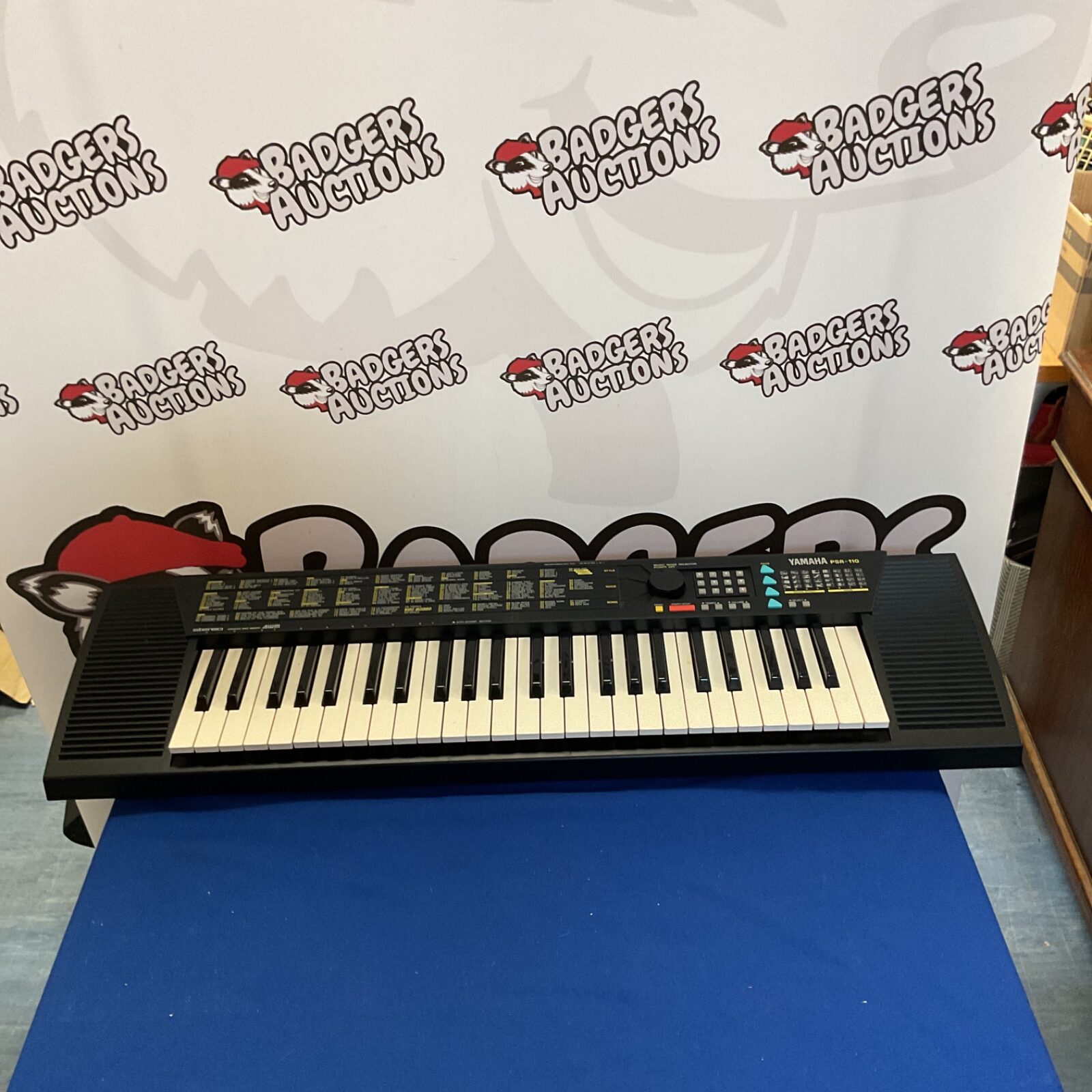 Yamaha portatone PSR-110 electronic keyboard boxed – Badgers Auctions