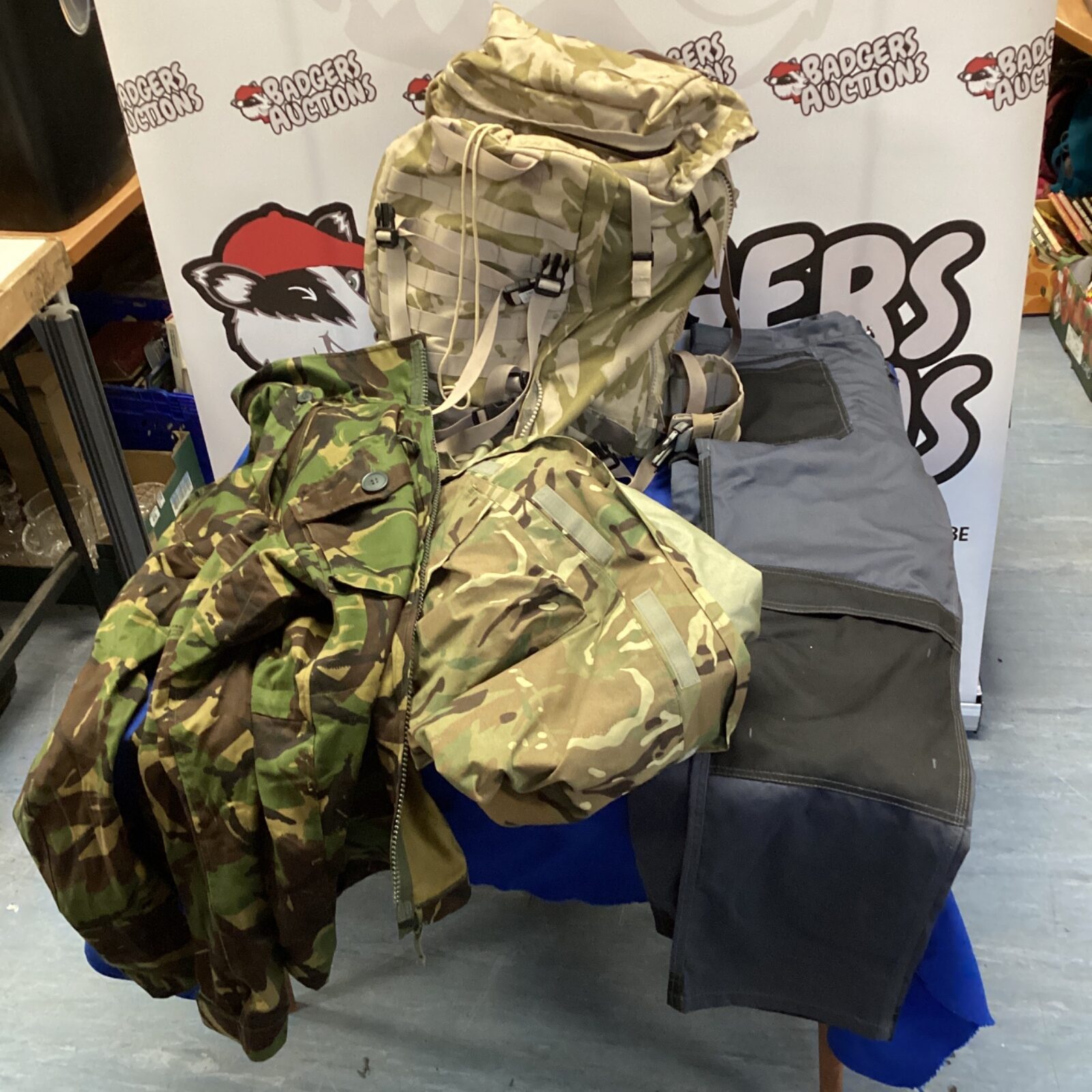 British army Kit bag with British Army jackets and waterproofs with ...
